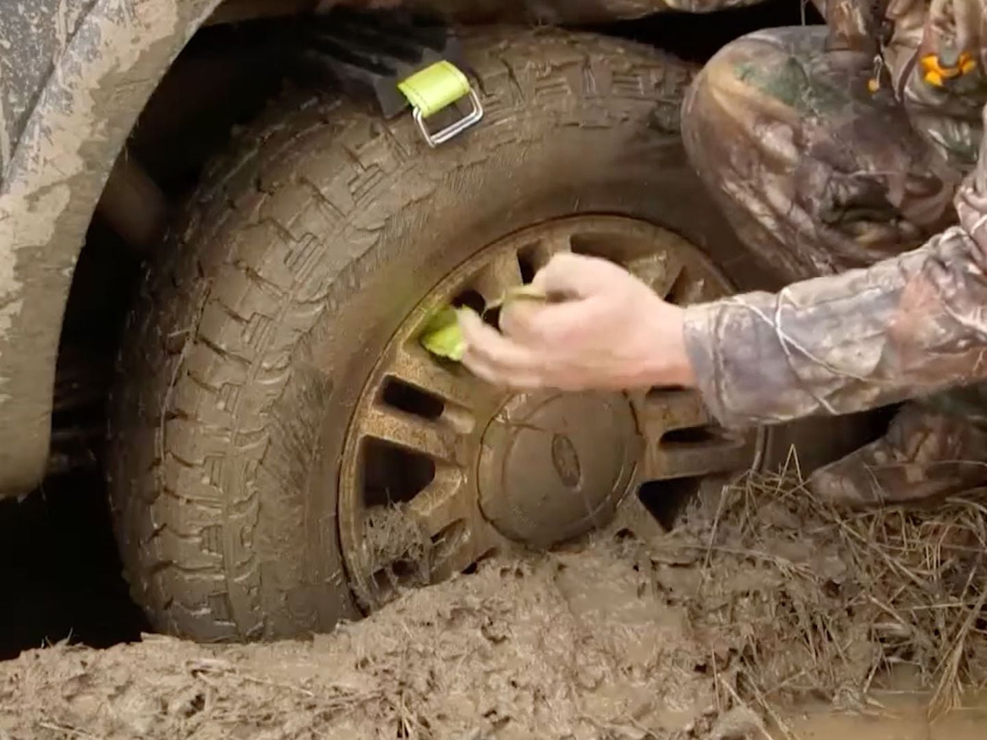 Trac-Grabber Unveils Redesigned Recovery Straps | UTV Driver