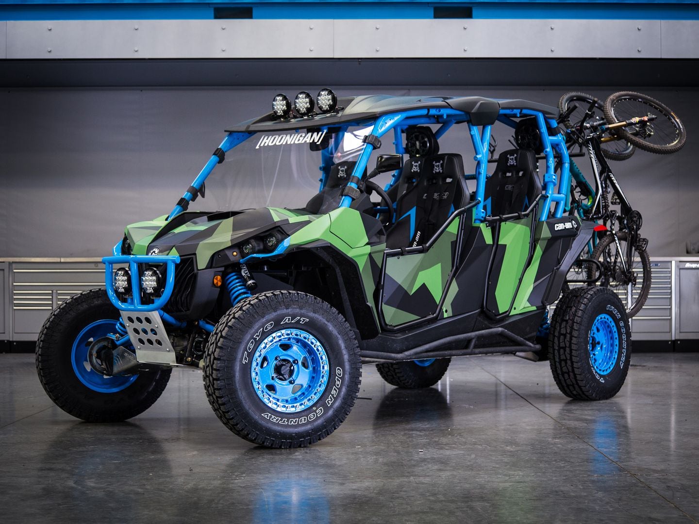 Ken Block Can-Am Maverick MAX X rs 1000R Turbo | UTV Driver
