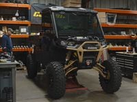 2025 Can-Am Commander X MR and Max X MR Buyer’s Guide: Specs, Photos ...