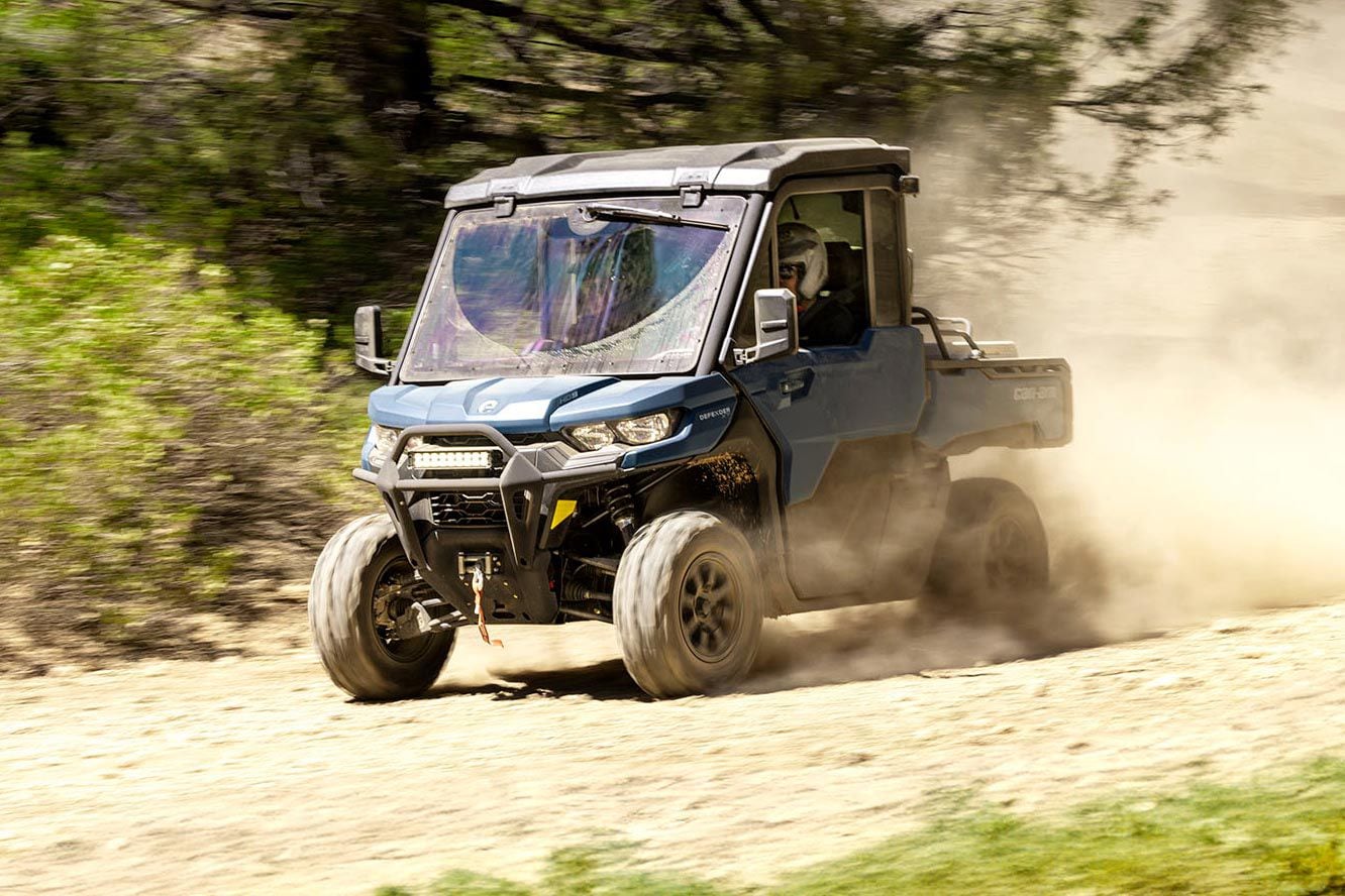 2026 Can-Am Defender XT/MAX XT Buyer's Guide: Specs, Photos, Price ...