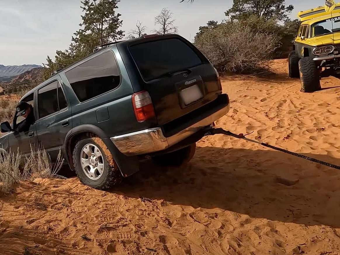 Watch Matt’s Off-Road Recovery Rescue a 4Runner From Sand | UTV Driver